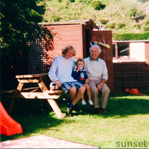 Squirrel FM Radio - Squirrel FM Radio